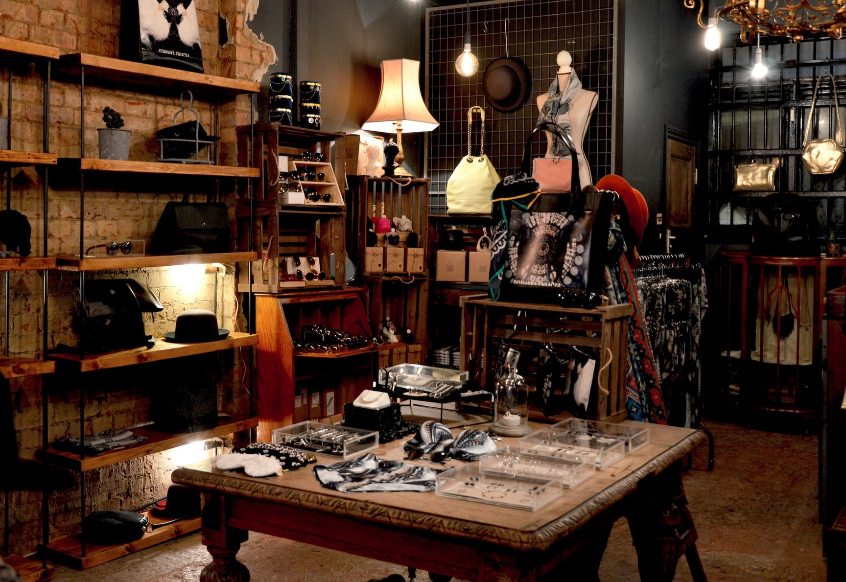Exploring the Top Clothing Brands in the World – The Unrivaled Brand